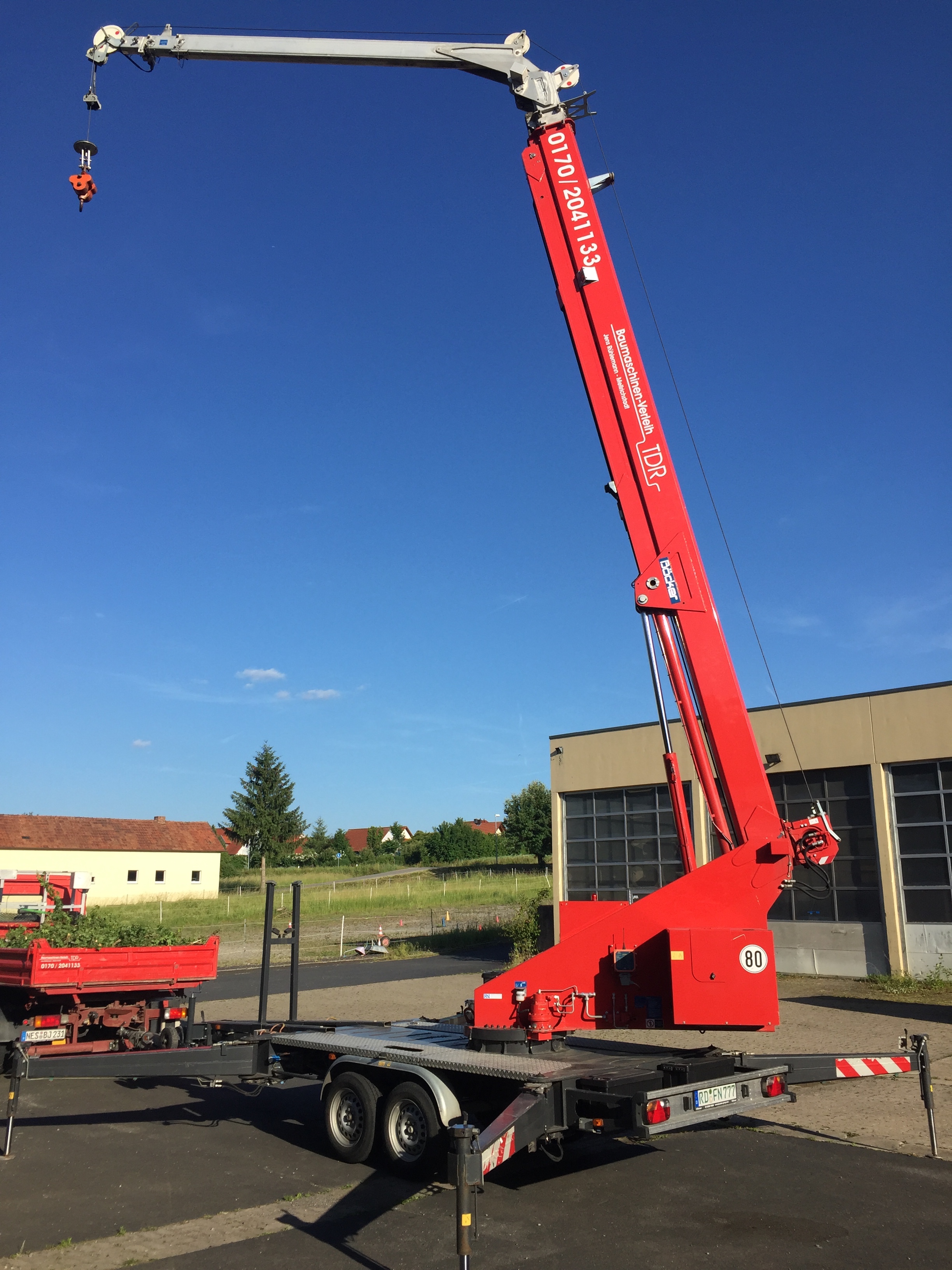 Bau-Maschinen-Verleih-TDR - Anhängerkran